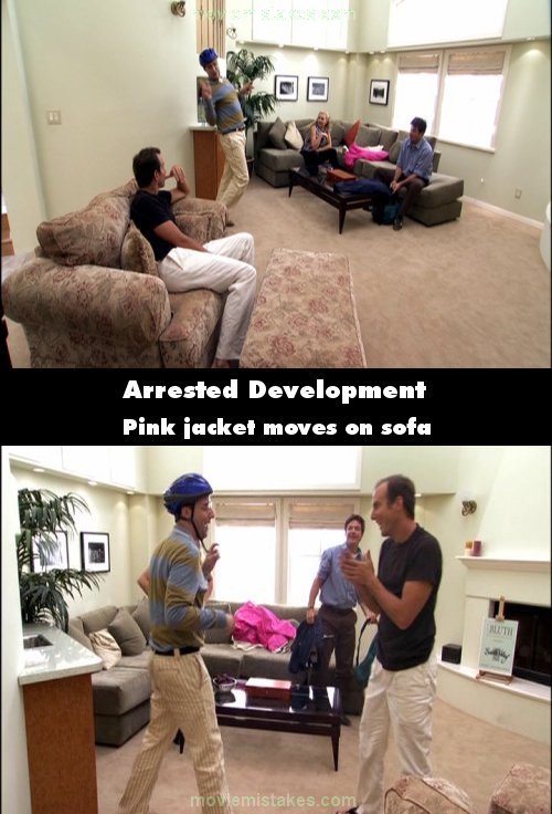 Arrested Development (2003) TV mistake picture (ID 144233)