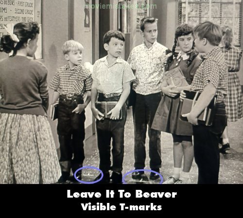 Leave It To Beaver (1957) TV mistake picture (ID 352554)