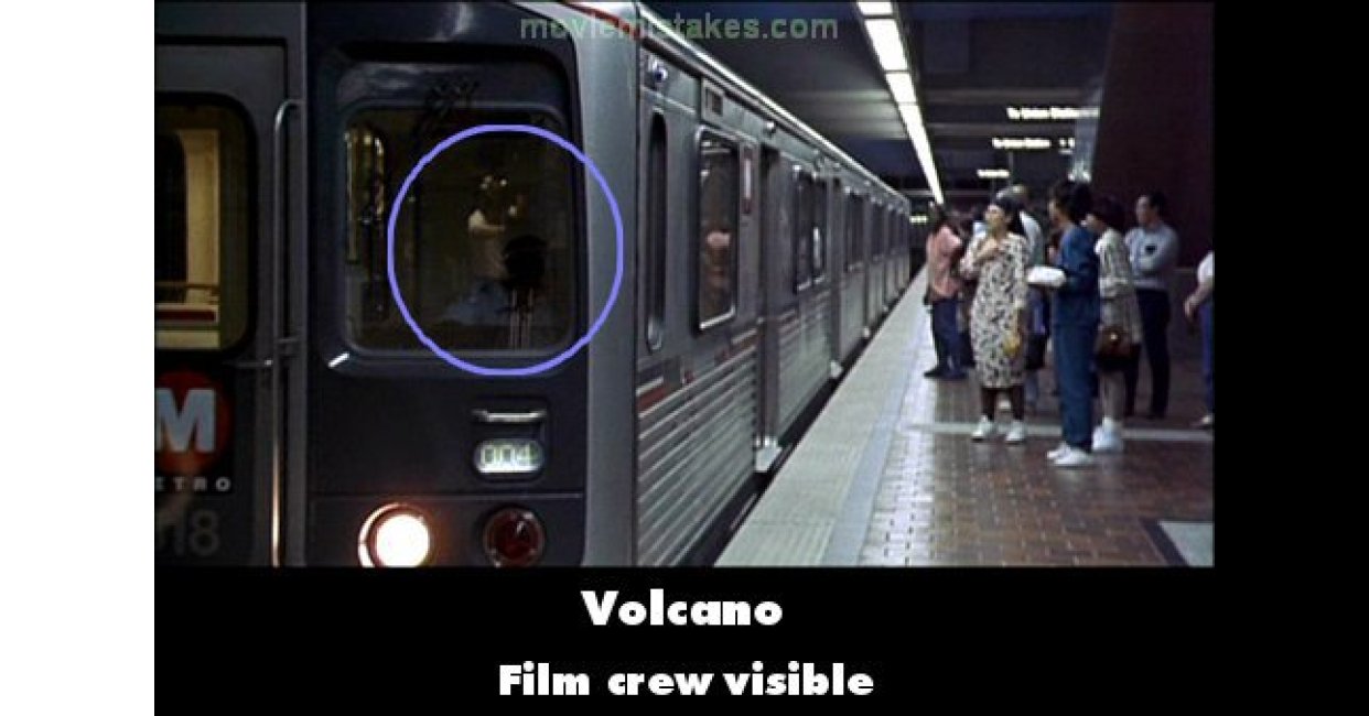 Volcano (1997) movie mistake picture (ID 141156)