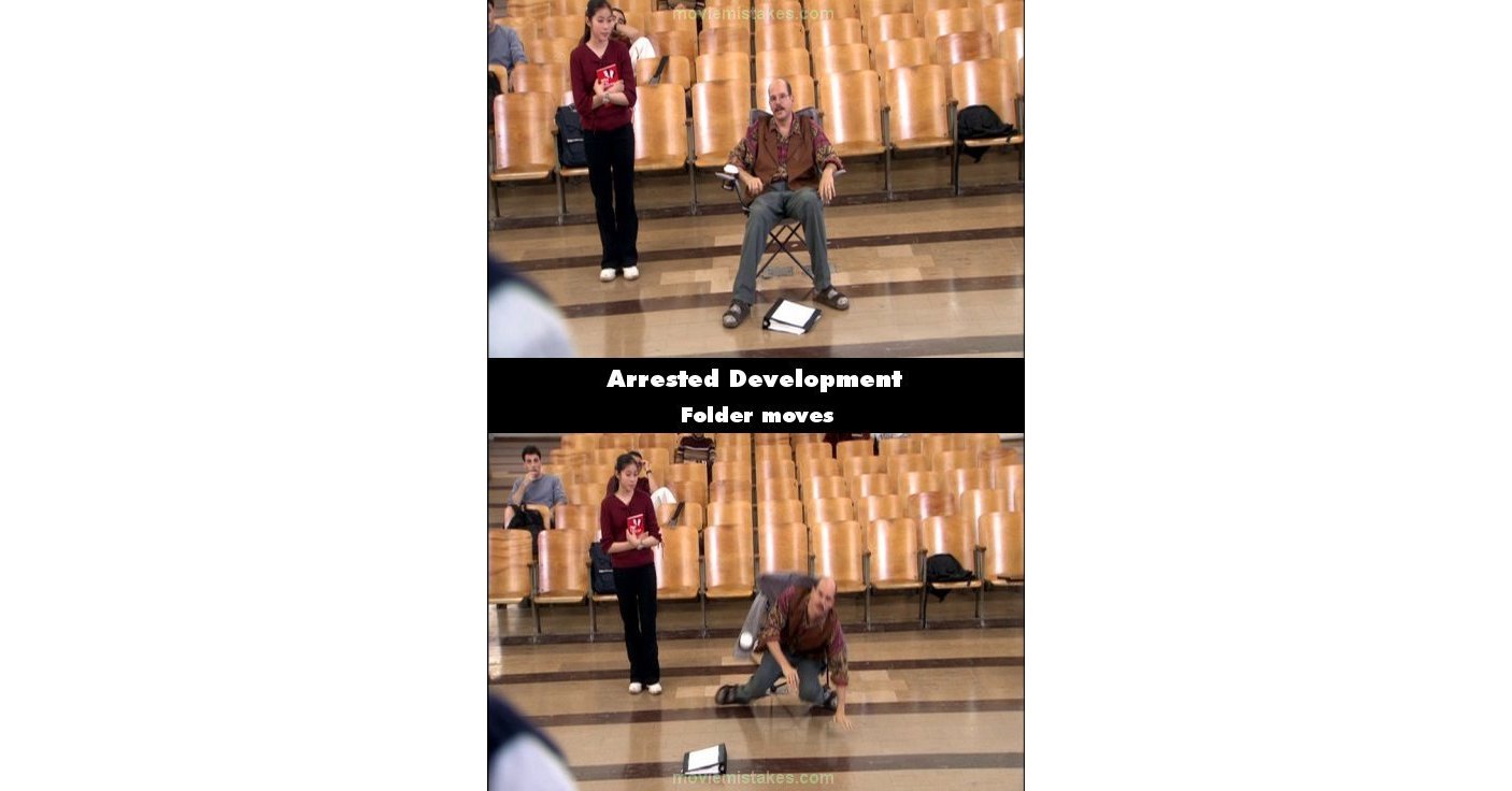 Arrested Development (2003) TV mistake picture (ID 144230)